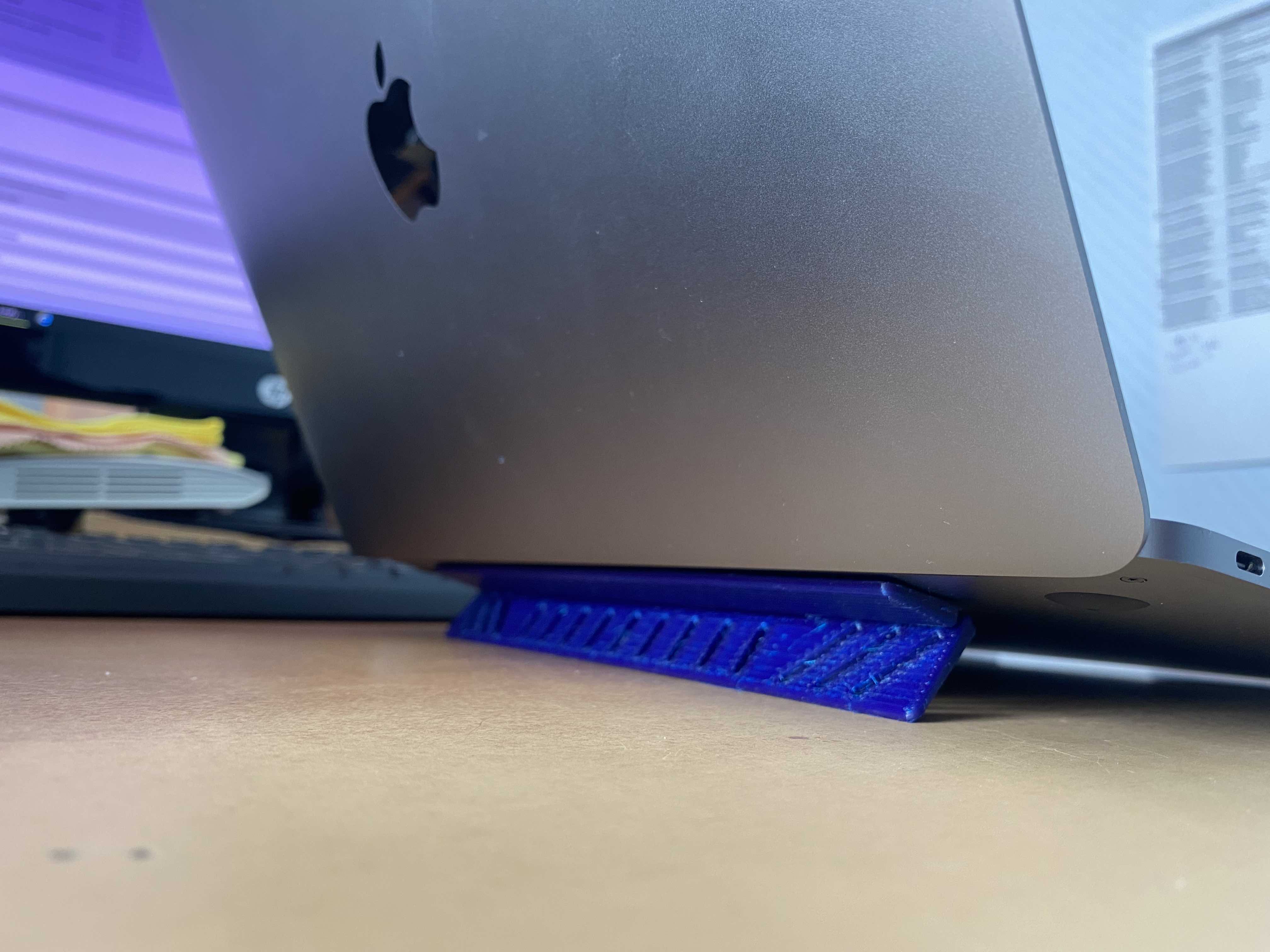 STL file Folding stand for MacBook Pro・3D printing model to download・Cults