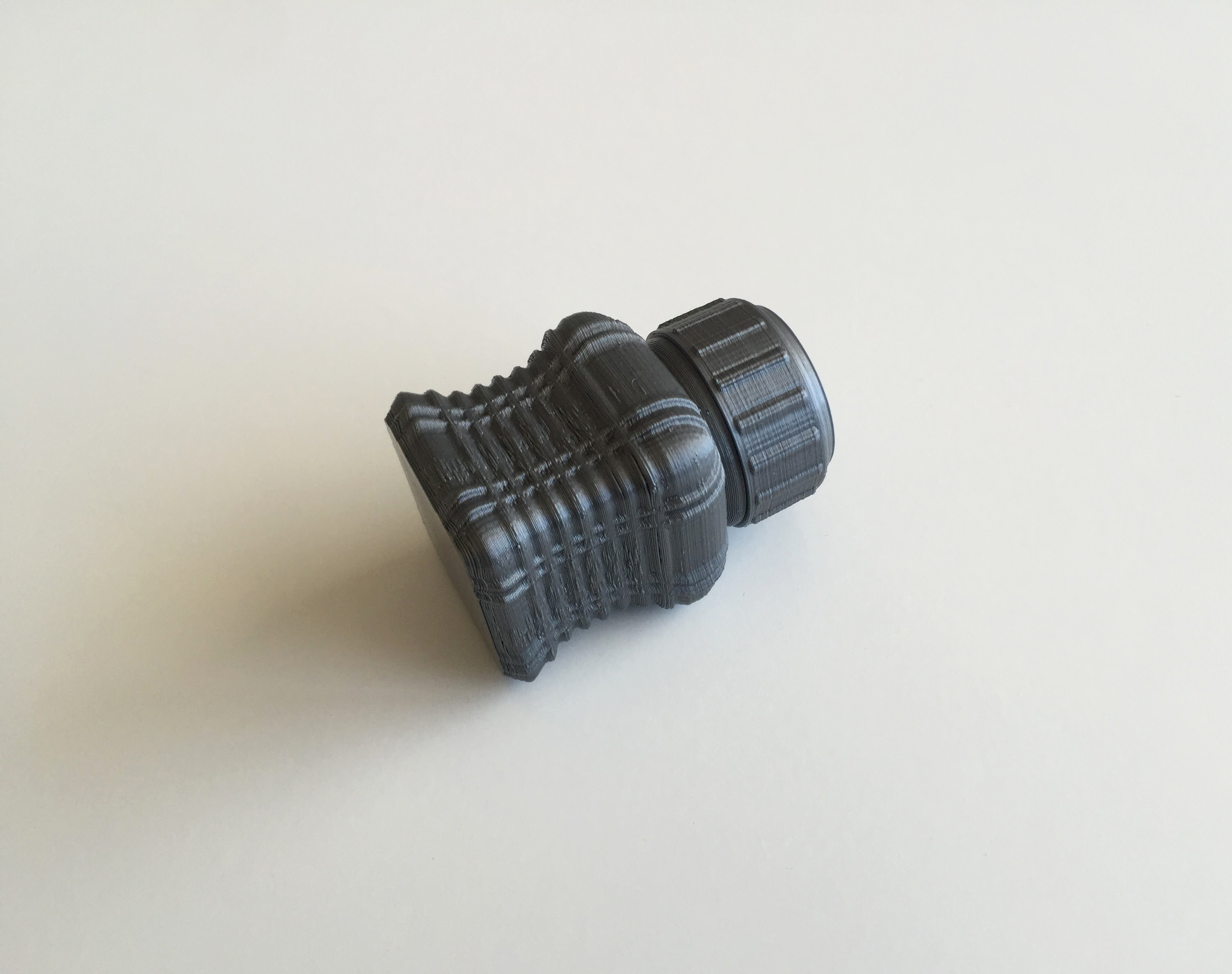 STL file Bottle and Screw Cap 43・3D printer design to download・Cults