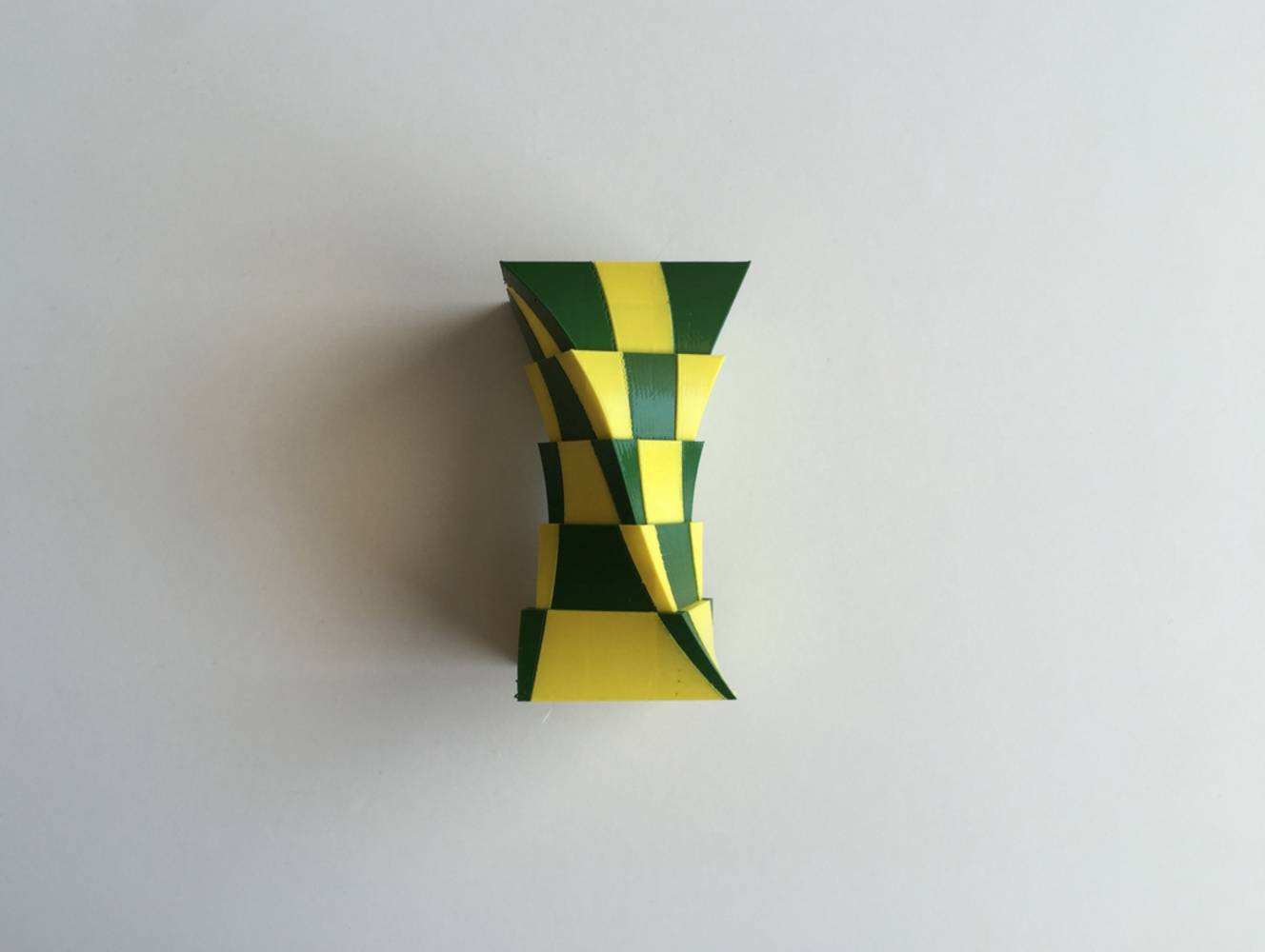 STL file 2-Color Box Vase (Dual Extrusion)・3D printing design to ...