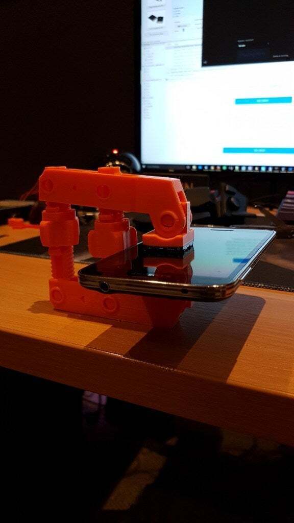 Free STL file Hand-Screw Clamp - Pad Model・3D print model to download・Cults