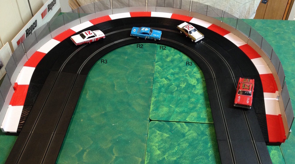 3D-Datei Randsteine und Bordsteine für Slotcar-Bahnen mit Böschungen 🧸 ...