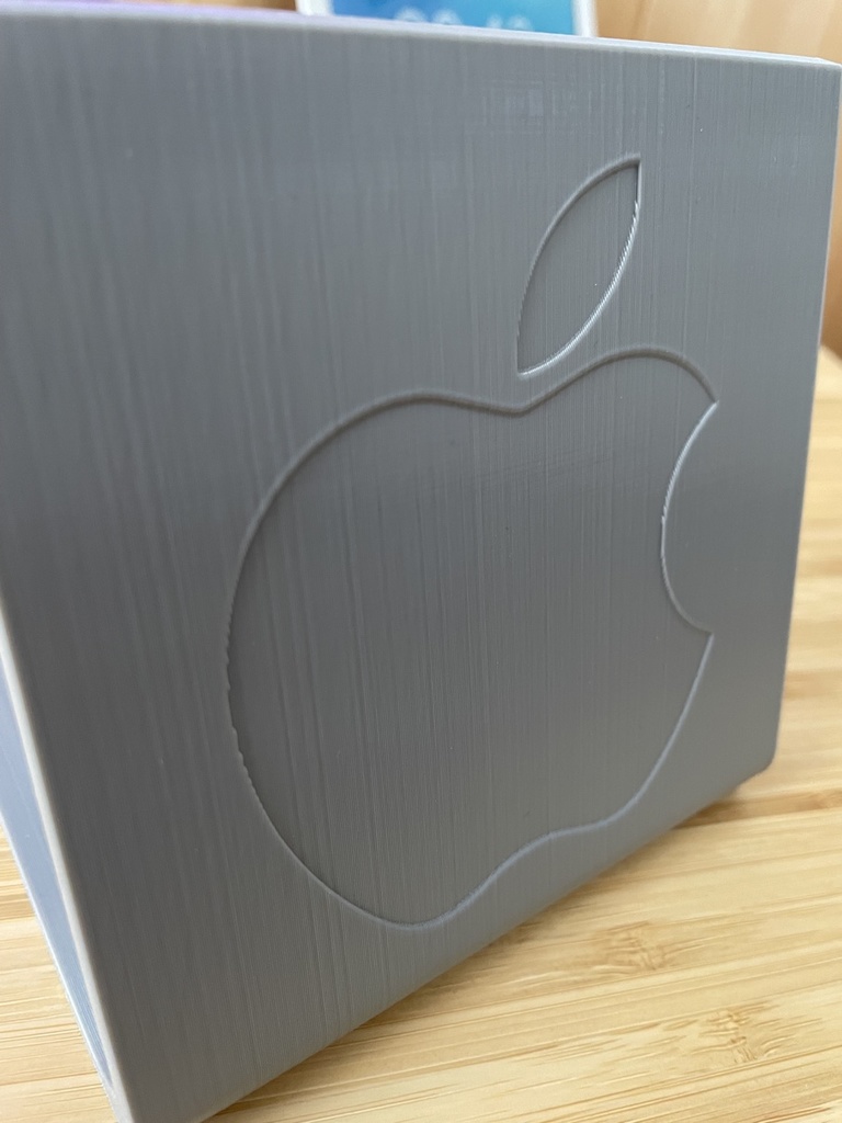 Free 3D file Transform iPad into iMac・3D printable model to download・Cults