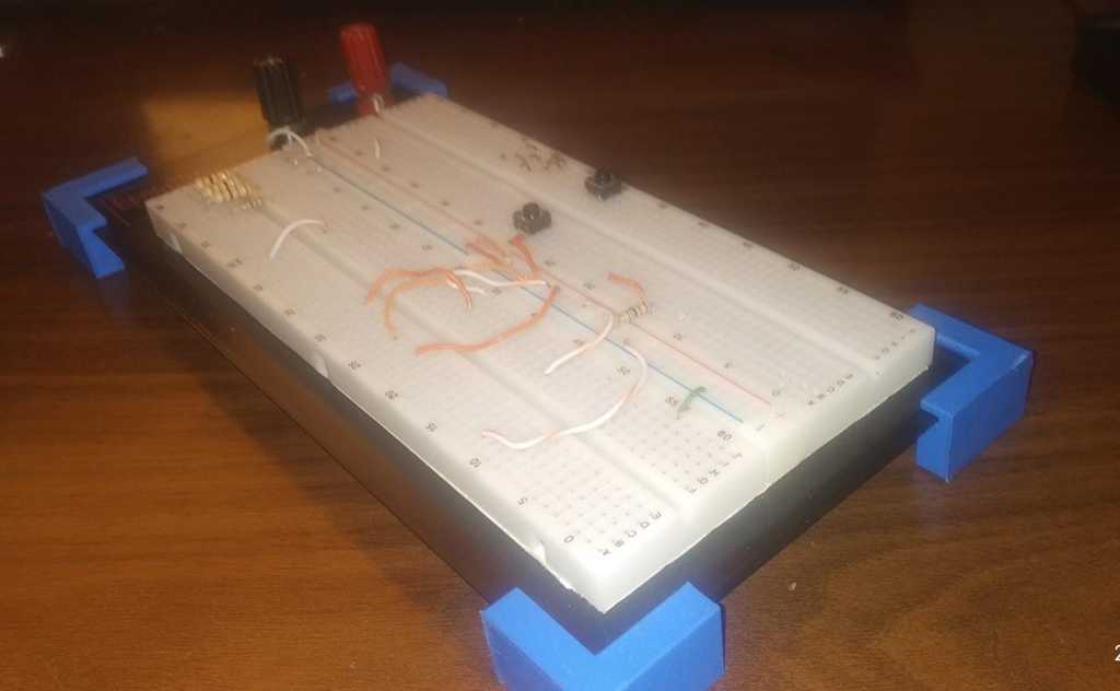 Free 3D file Soporte Protoboard・Object to download and to 3D print・Cults