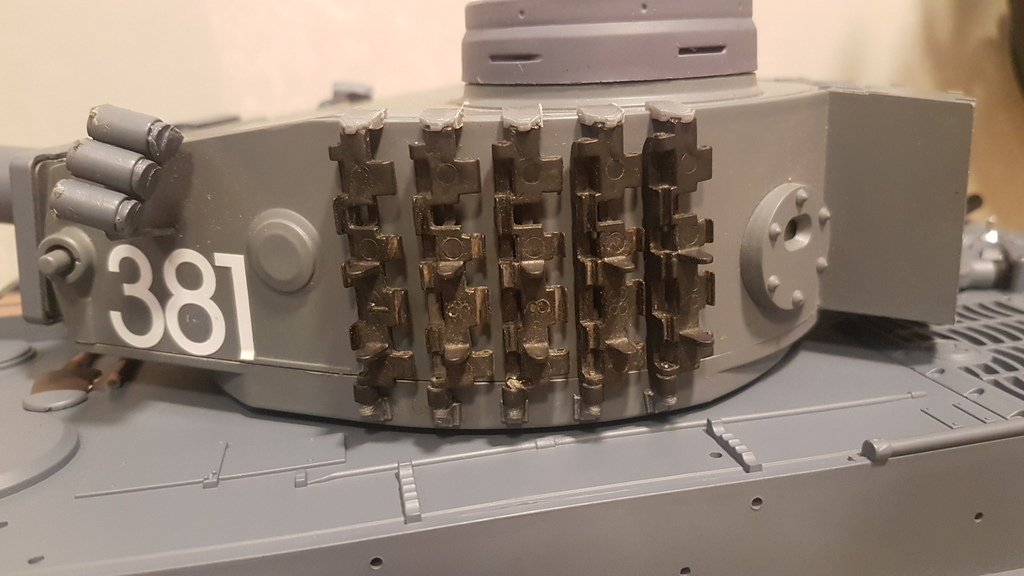 Free 3D file Tiger 1/16 turret spare track link holders・3D printer ...