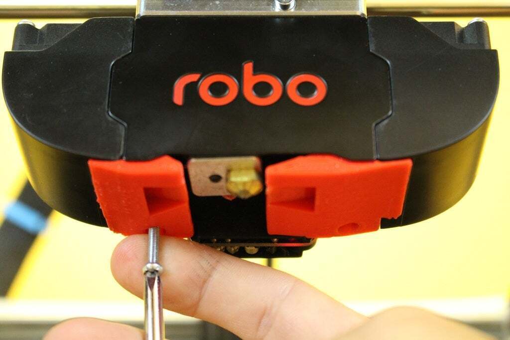 Free STL file Robo C2 R2 Precision Air Flow fan duct attachment・3D ...