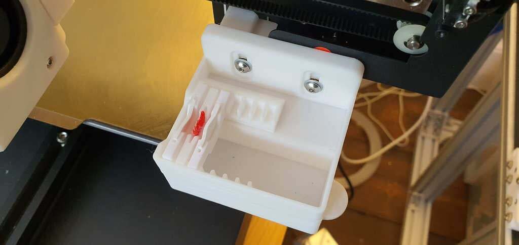 Free STL file Silicone Wiper - Purge Bucket with removable tray (Artist ...