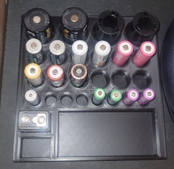 Free 3D file Battery Organiser・Design to download and 3D print・Cults