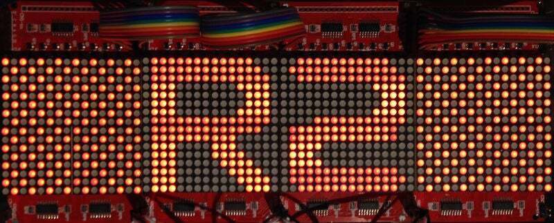 Fichier STL gratuit Support de support pour Led 16x16 Dot Matrix・Design ...