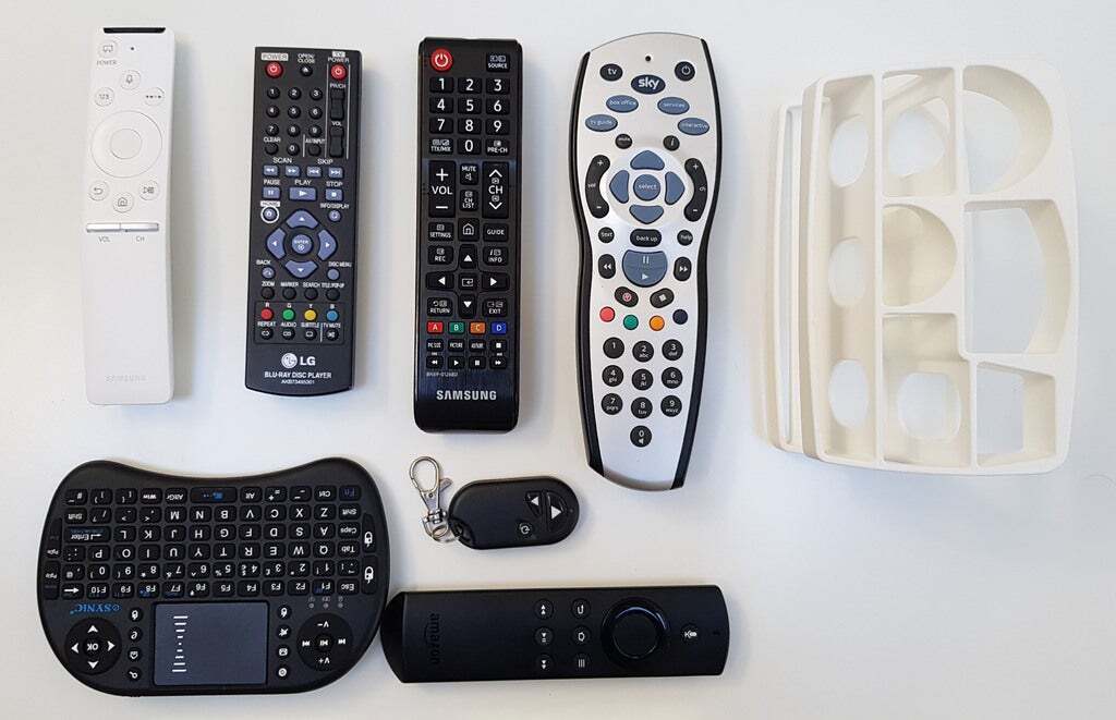 Free STL file TV Remote Stand\Holder 2・3D print model to download・Cults