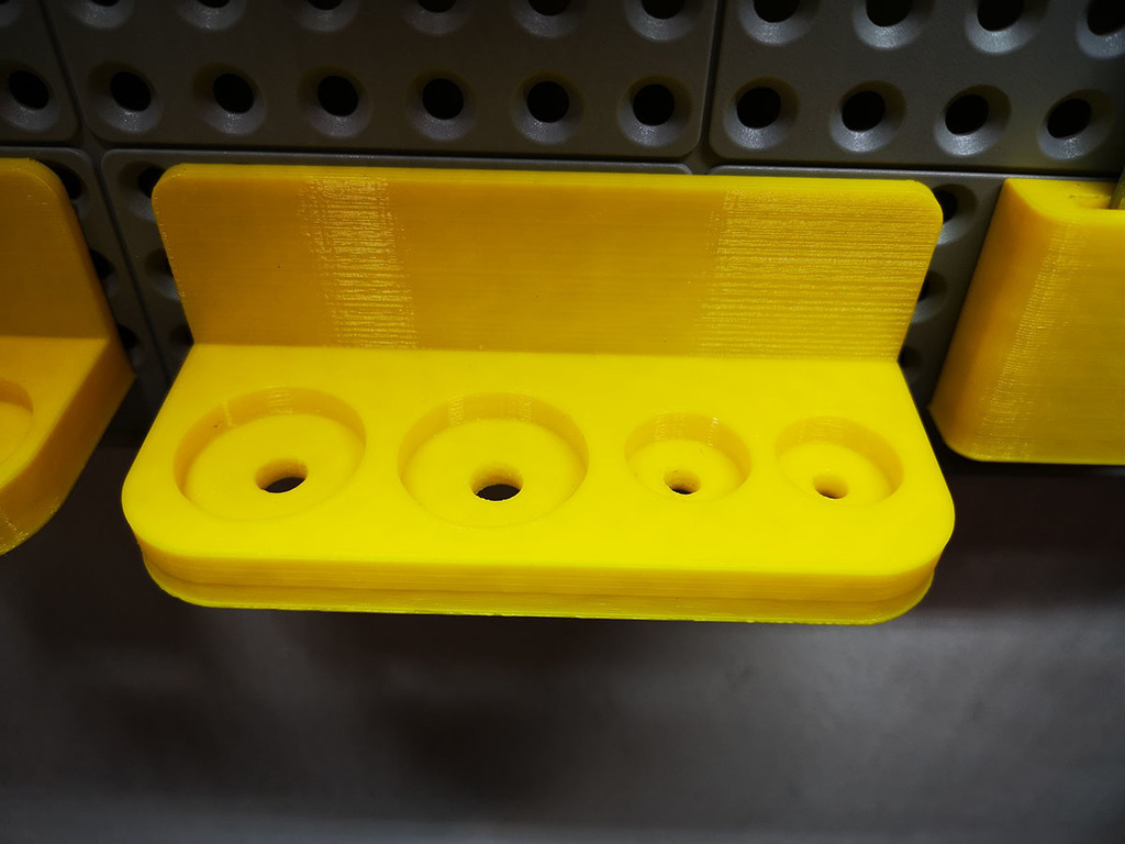 Free 3D file 2+2 Screwdrivers holder for Keter Pegboard・3D print design ...