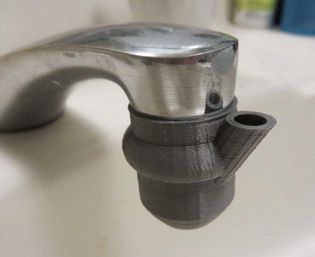 Free STL file Water Diverter for bathroom tap・Object to download and to ...