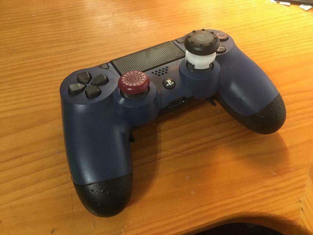 Free 3D file PS4 Stick Riser 🕹️・Template to download and 3D print・Cults