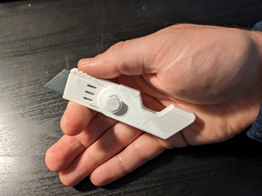 Free 3D file Folding Utility Knife・3D print model to download・Cults
