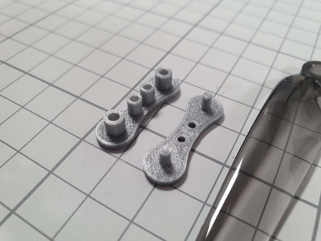 Free STL file Dalprop folding propellers - Adapter for T-Mount motors ...