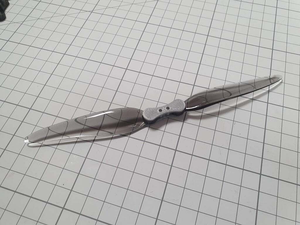 Free STL file Dalprop folding propellers - Adapter for T-Mount motors ...