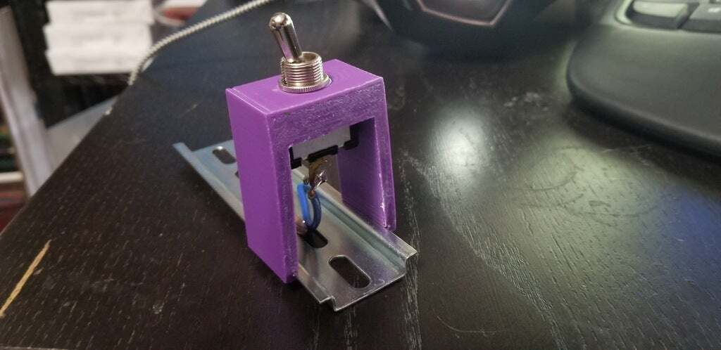 Free STL file DIN Rail Mount for 1/2" Toggle Switch・3D printer design ...