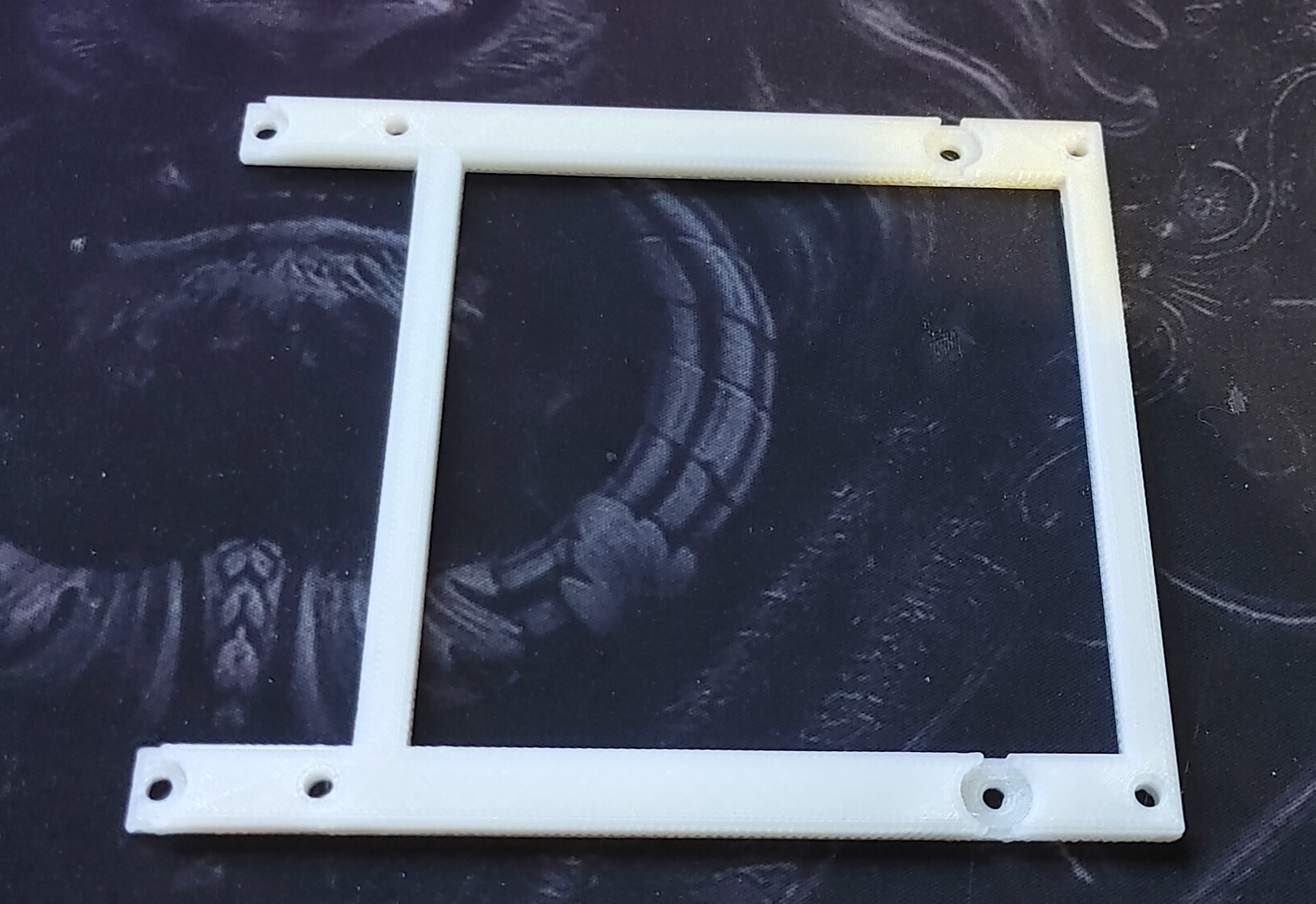 STL file PC Radiator Offset Bracket 🖥️・3D print model to download・Cults