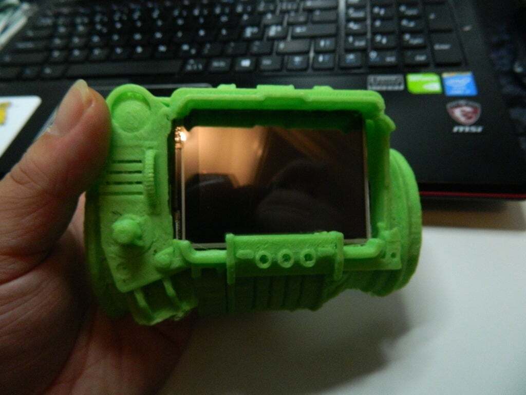 Archivo STL gratis Pipboy 3000・Modelo para descargar y imprimir en 3D・Cults