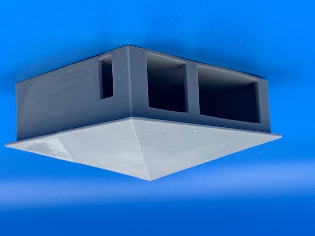 STL file 3 Car Garage with Open Doors and Workbench N-Scale・3D print ...