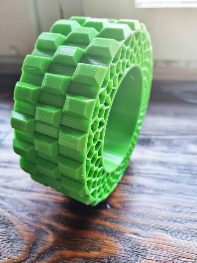 Free STL file 1:10 RC Car Airless Tire 🚗・Template to download and 3D ...