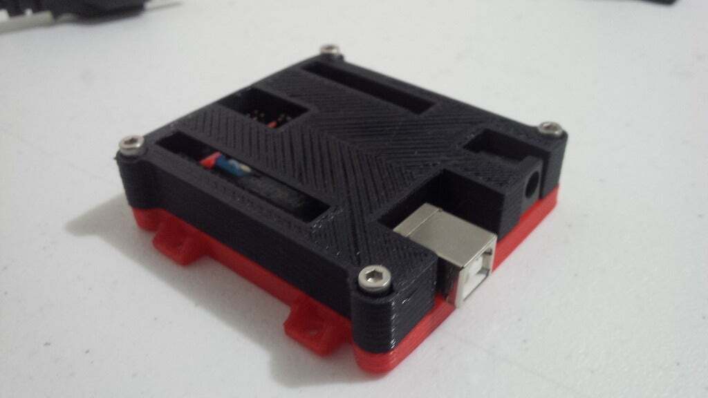 STL-Datei Arduino UNO Gehäuse 🧞‍♂️ kostenlos・Design für 3D-Drucker zum ...