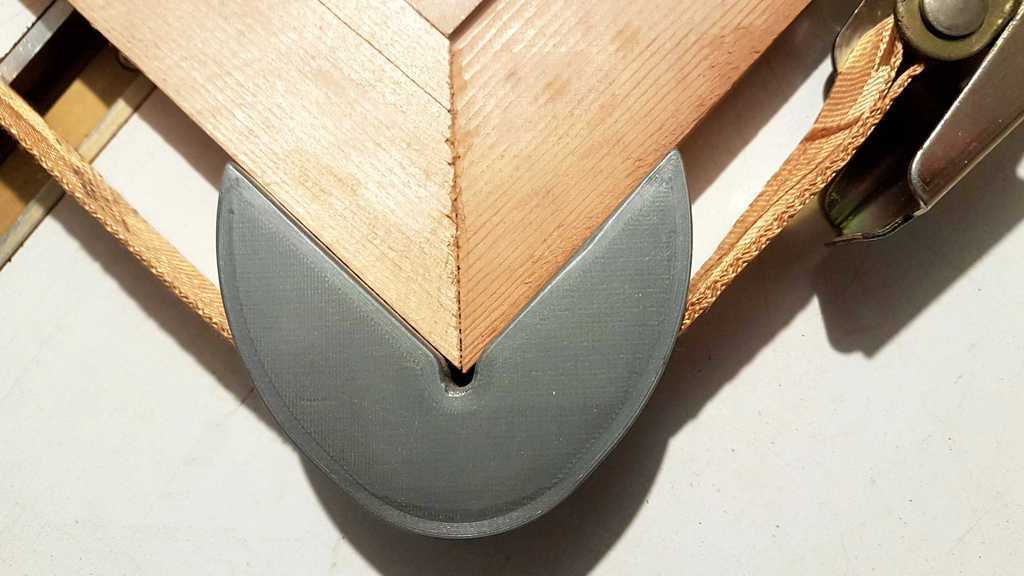 Free STL file Strap Clamp Corners 🗜️・3D printer model to download・Cults