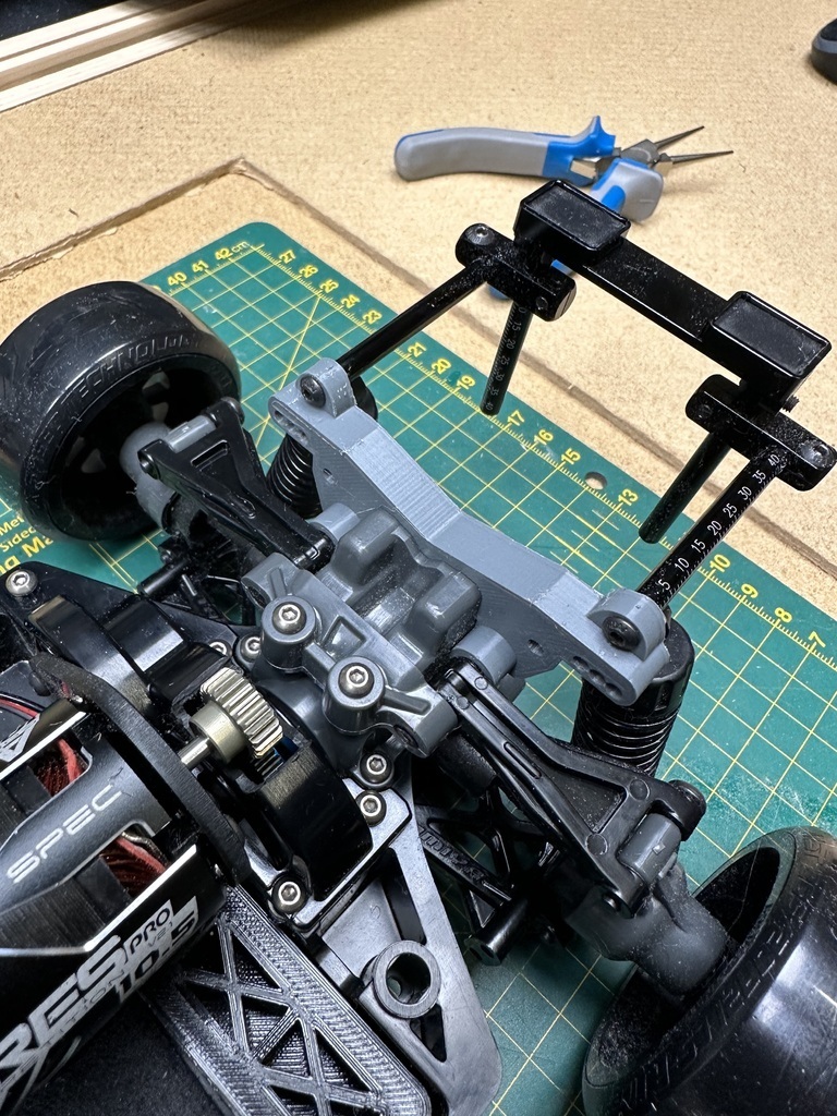 Free 3D file TT02 Drift Shock towers front and rear 🚗・3D printing idea ...