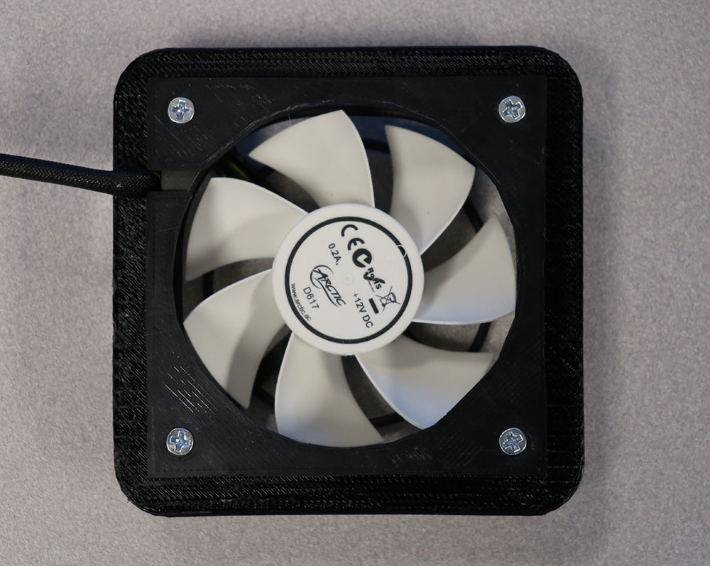 Free 3D file reef-pi 80mm Fan Bracket・Model to download and 3D print・Cults