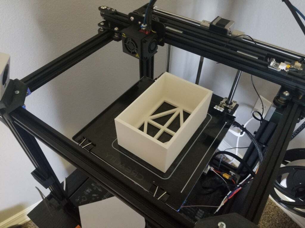 Free STL file 8 Deck Stackable Playing Card Shelf 🃏・3D printer design ...