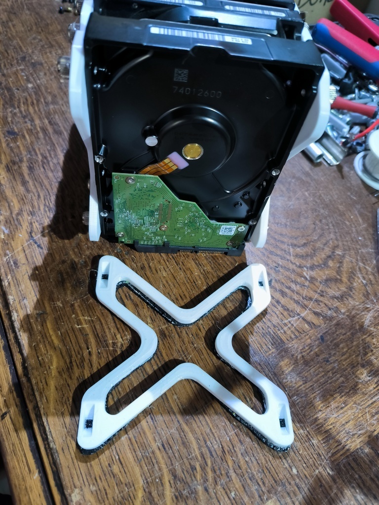 Free 3D file Secured stacking HDD 3.5・Design to download and 3D print・Cults