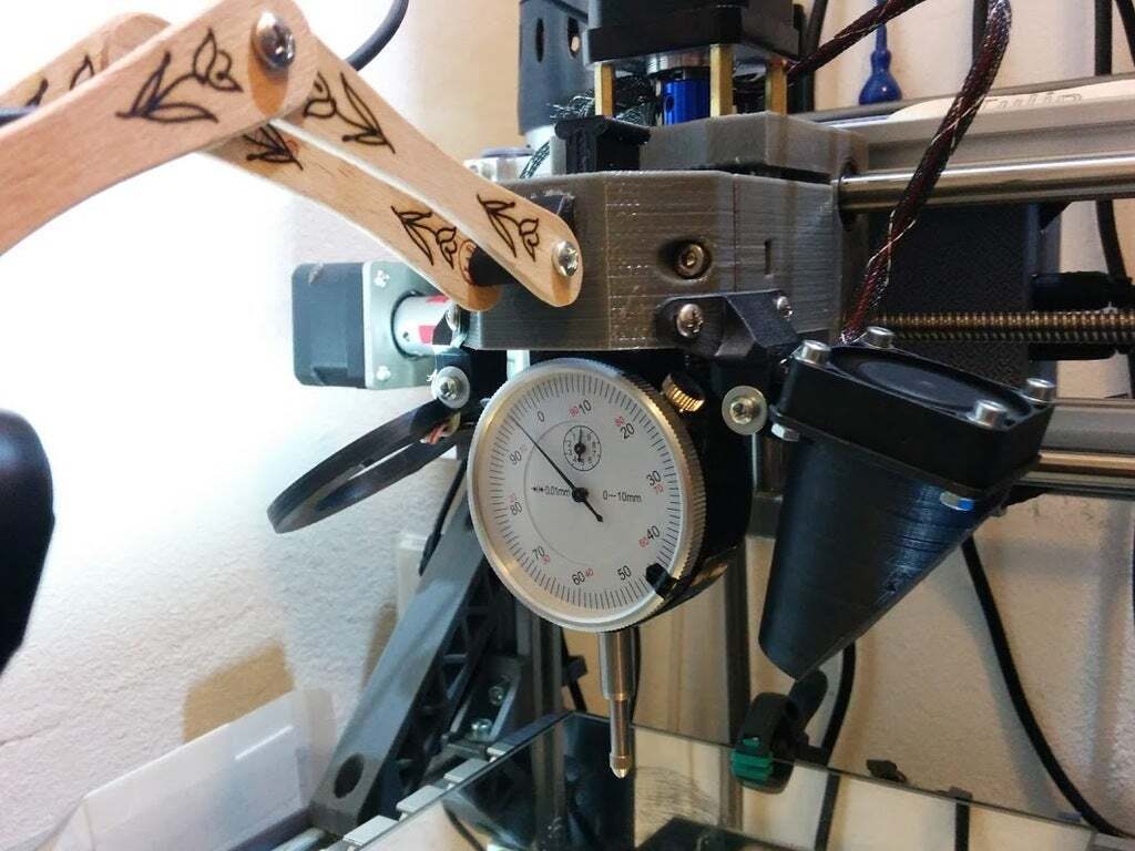 Free STL file Simple 55mm Dial Gauge holder for 42/45mm spindle CNC's ...