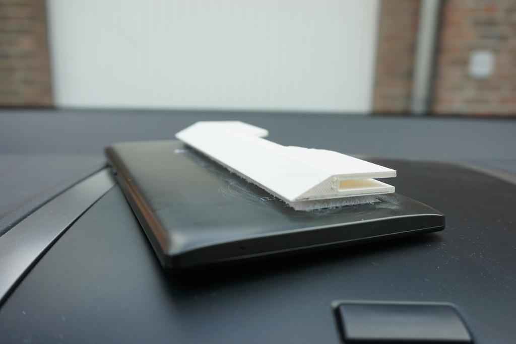 Free 3D file Tablet holder for VW Touran Car "sky storage" 🚗・3D ...