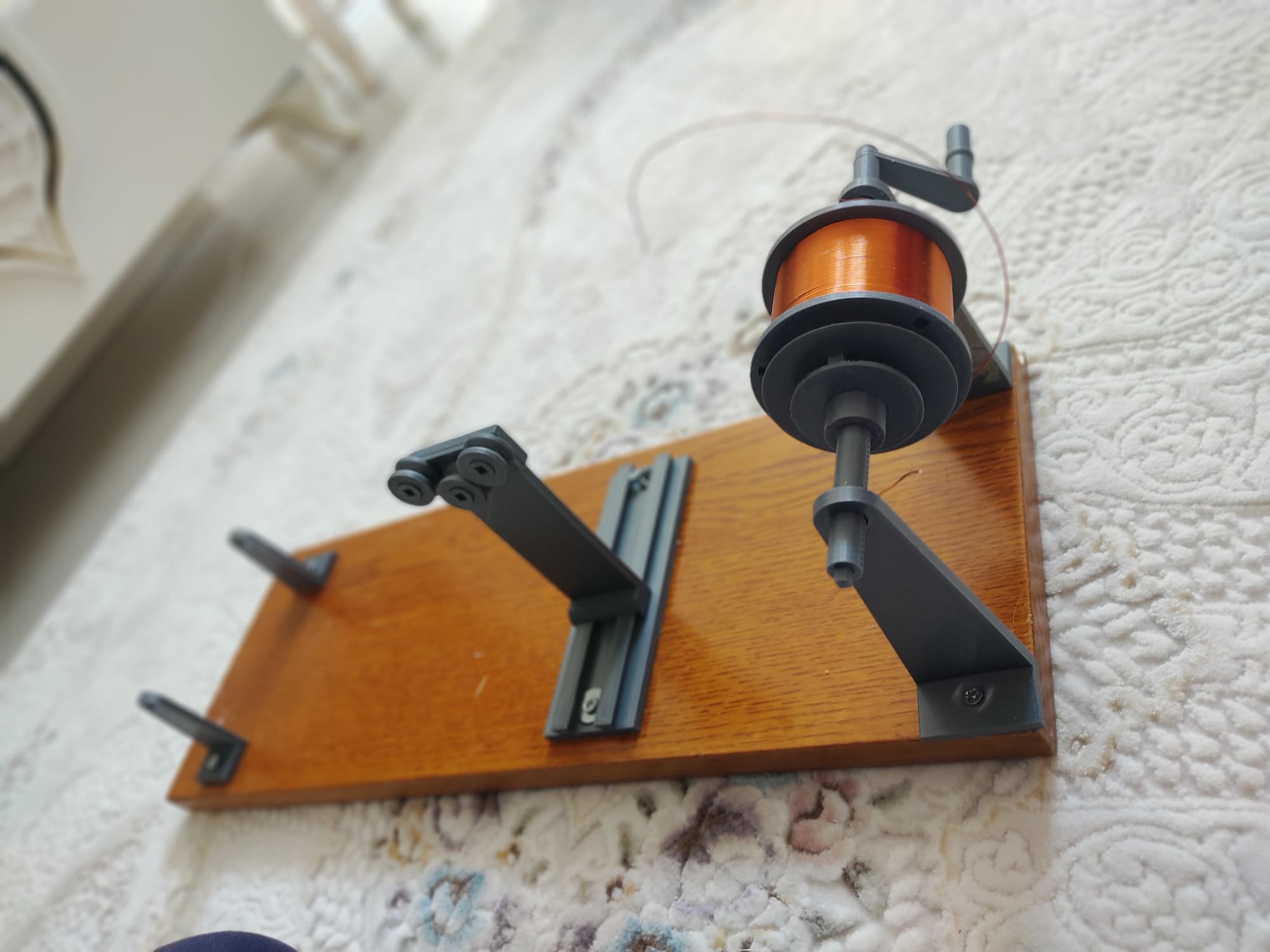 STL file Bobbin / Coil winder 🔧・3D printer model to download・Cults