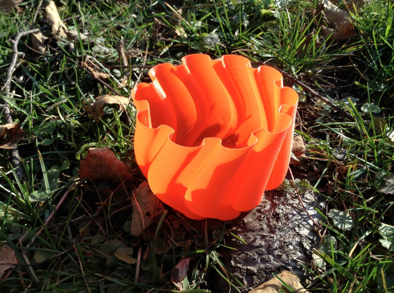 Free STL file Twisted Pot 🪴・3D printable design to download・Cults