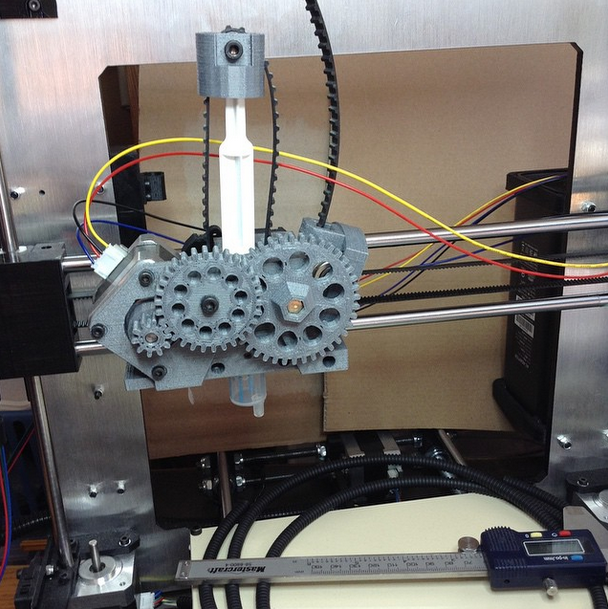 Free STL file Paste Extruder - 10 cc V2.1 - Extrudeuse a pâte・3D ...