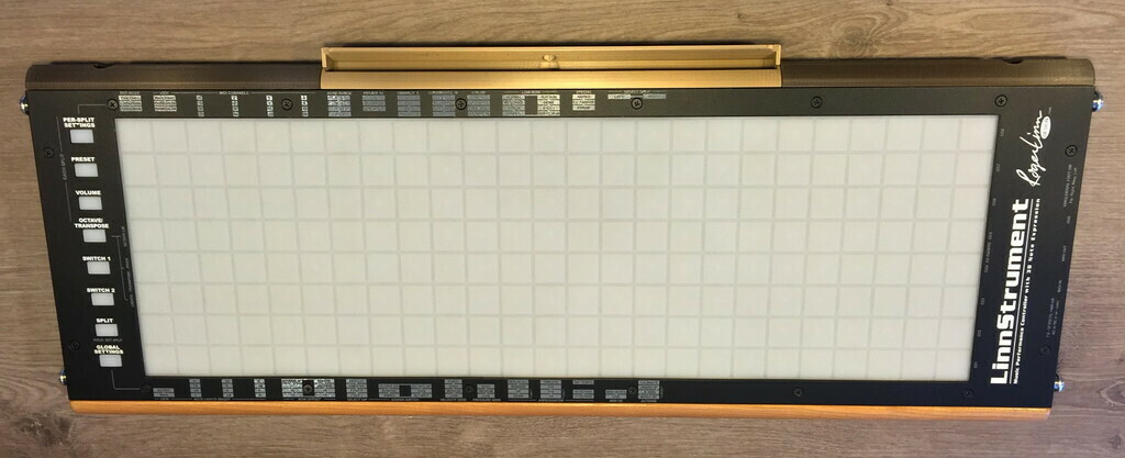 Free 3D file LinnStrument iPad Holder・3D printable design to download・Cults