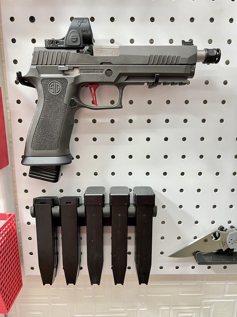 Free 3D file Sig P320, P365 Magazine Rack for Pegboard 📦・3D print ...