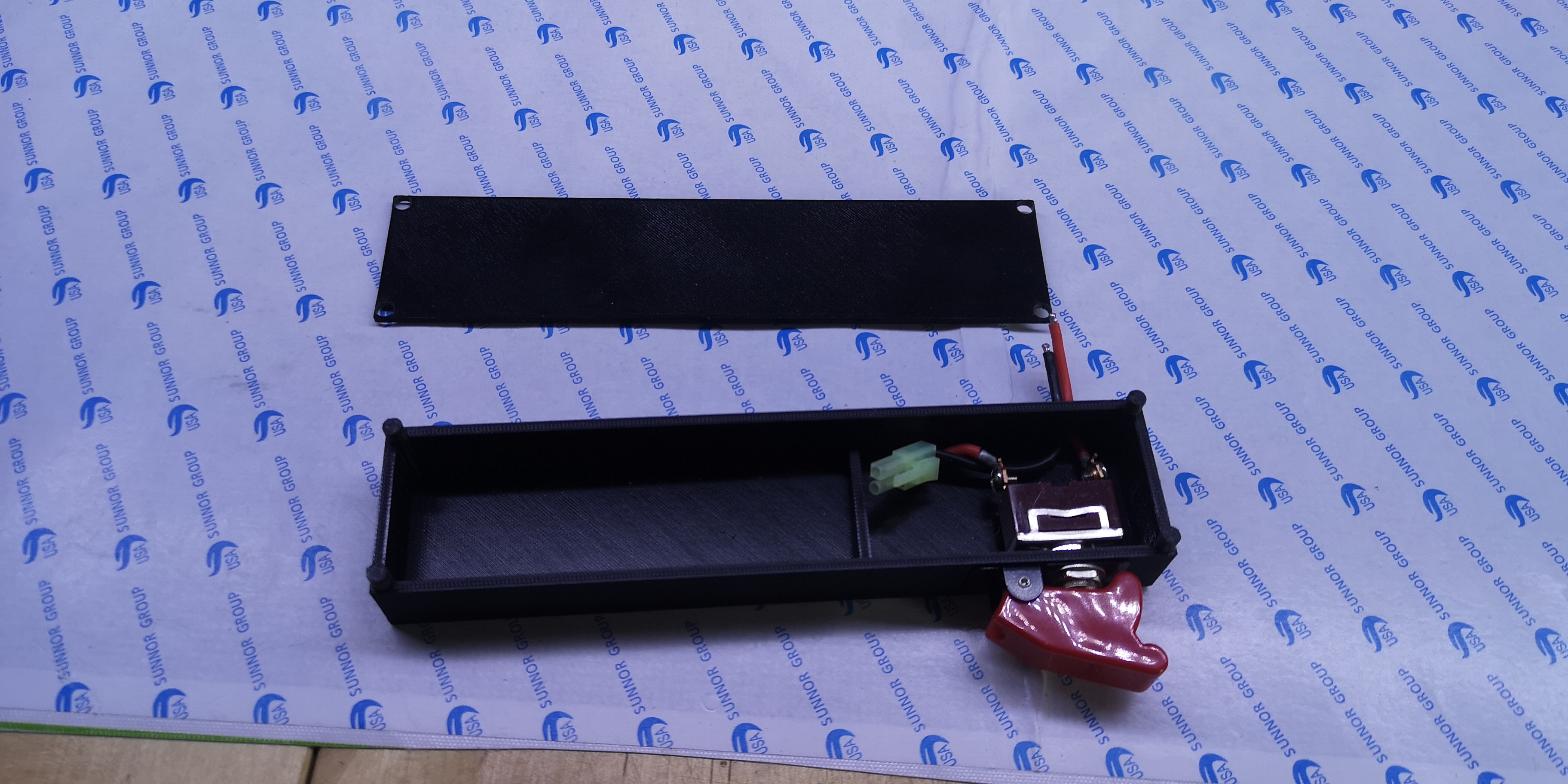 STL file R6 siege BLits shield 🛡️・3D printer design to download・Cults