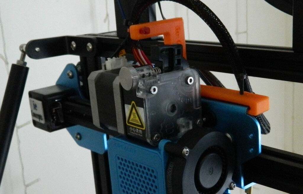 Free STL file Creality CR10 V3 Carriage Cable Mount e3d Titan・3D print ...