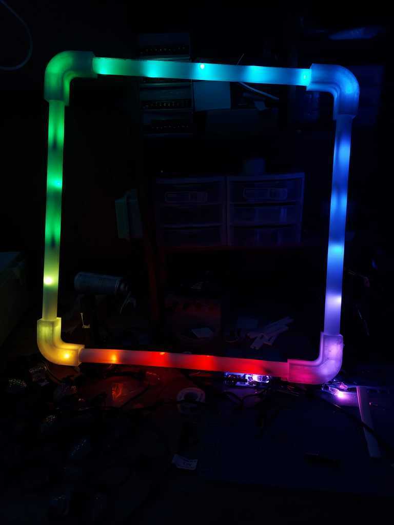 Free 3D file Translucent Corners・Model to download and 3D print・Cults