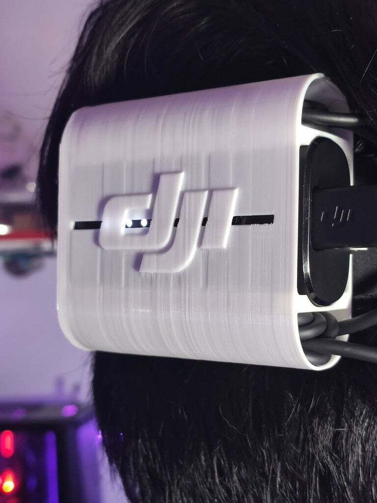 Free STL file DJI FPV goggles battery/lipo holder with cable placement ...