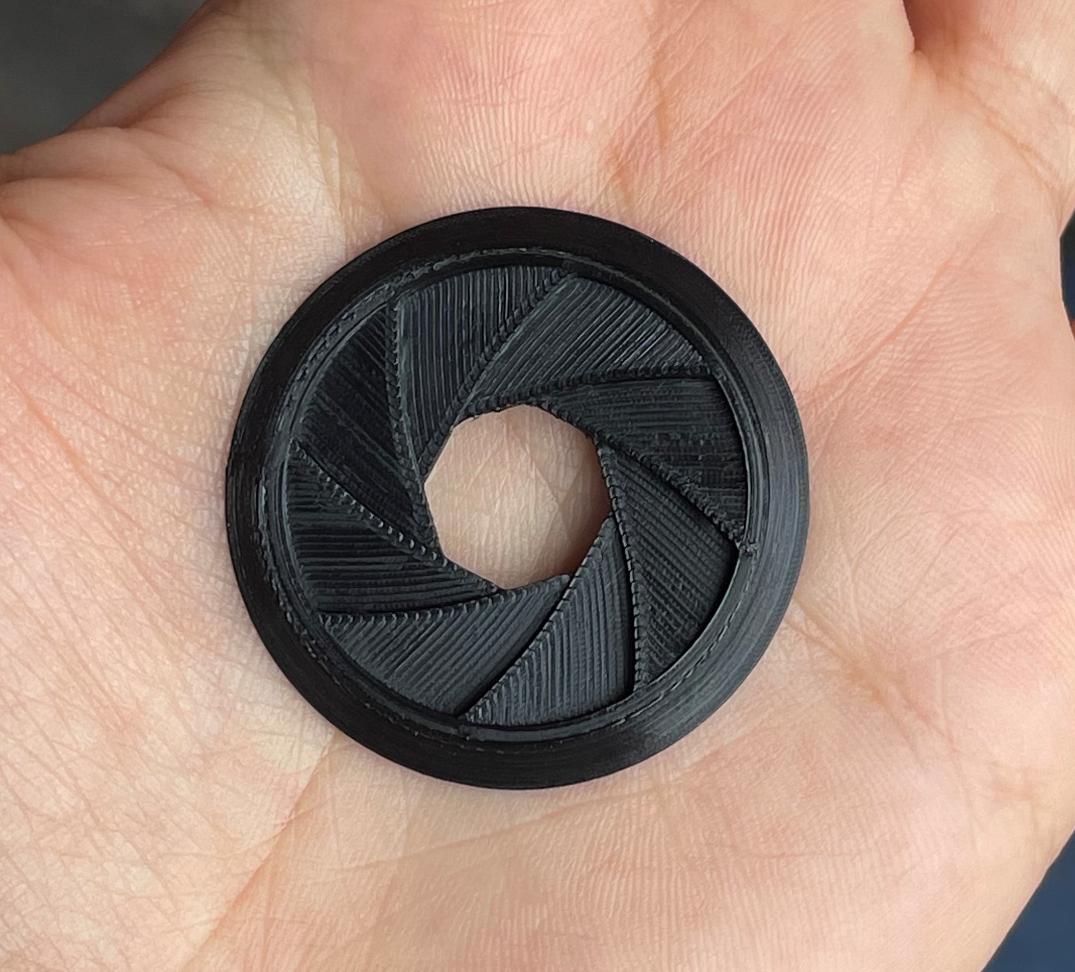 STL file Appeture Camera Lens・3D printing idea to download・Cults