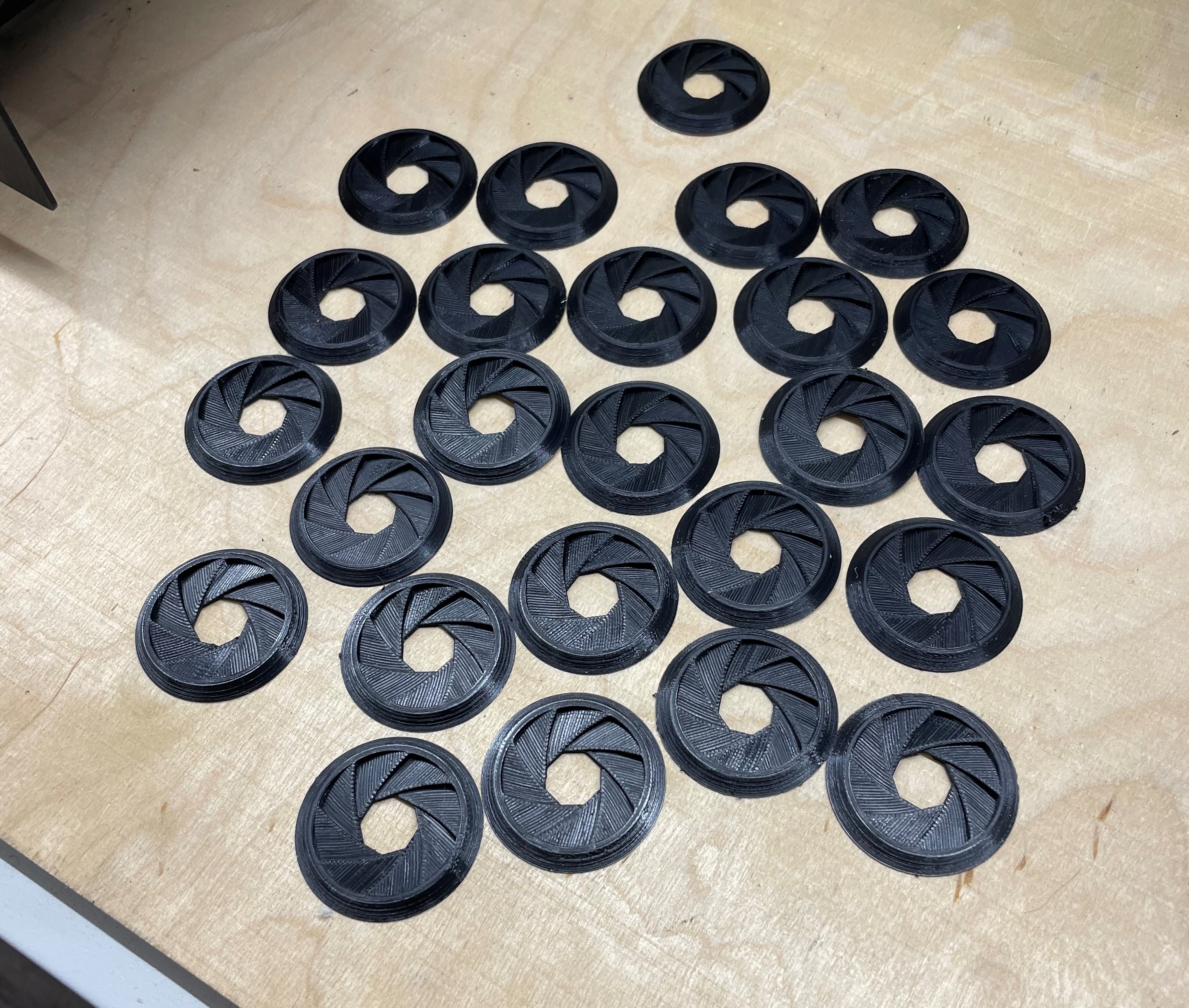 STL file Appeture Camera Lens・3D printing idea to download・Cults