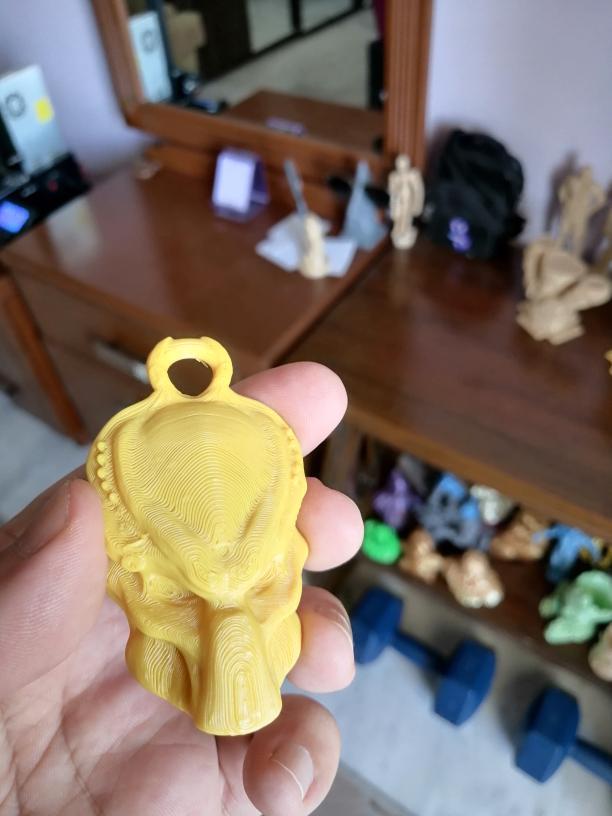 Free OBJ file PREDATOR KEYCHAIN・3D printing idea to download・Cults