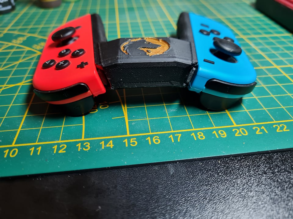 Free STL file Joy_con_holder_wolf・3D printing idea to download・Cults