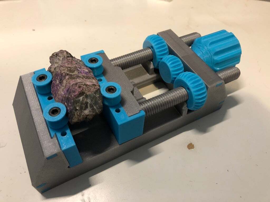 Free STL file Yet ANOTHER Pin Vise jaws・3D print design to download・Cults