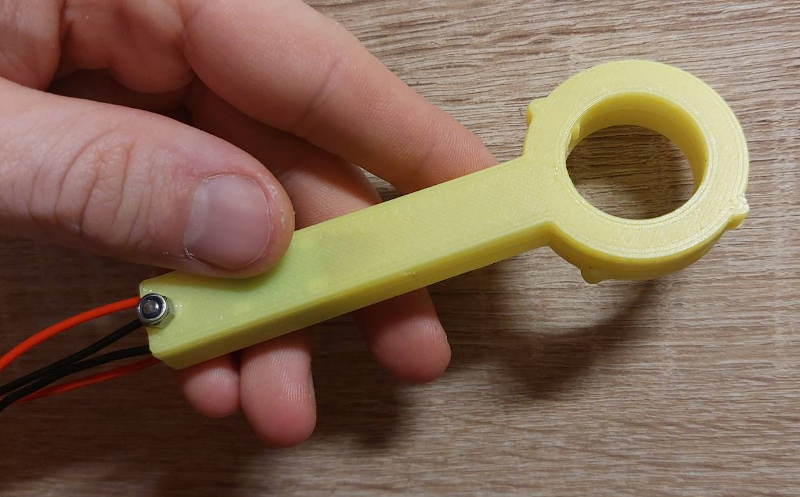 Free 3D file Wireless charger module cover 5V 1A 🔧・3D print model to ...