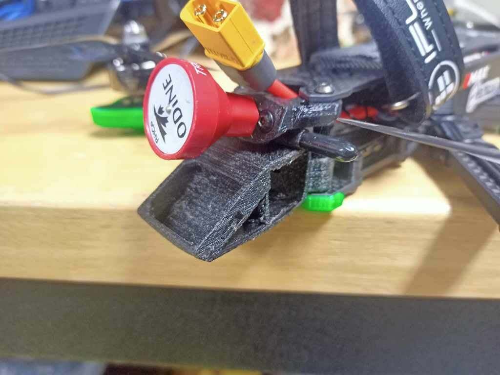 Free STL file Express LRS XL5 Nazgul5 gps buzzer mount・Design to ...