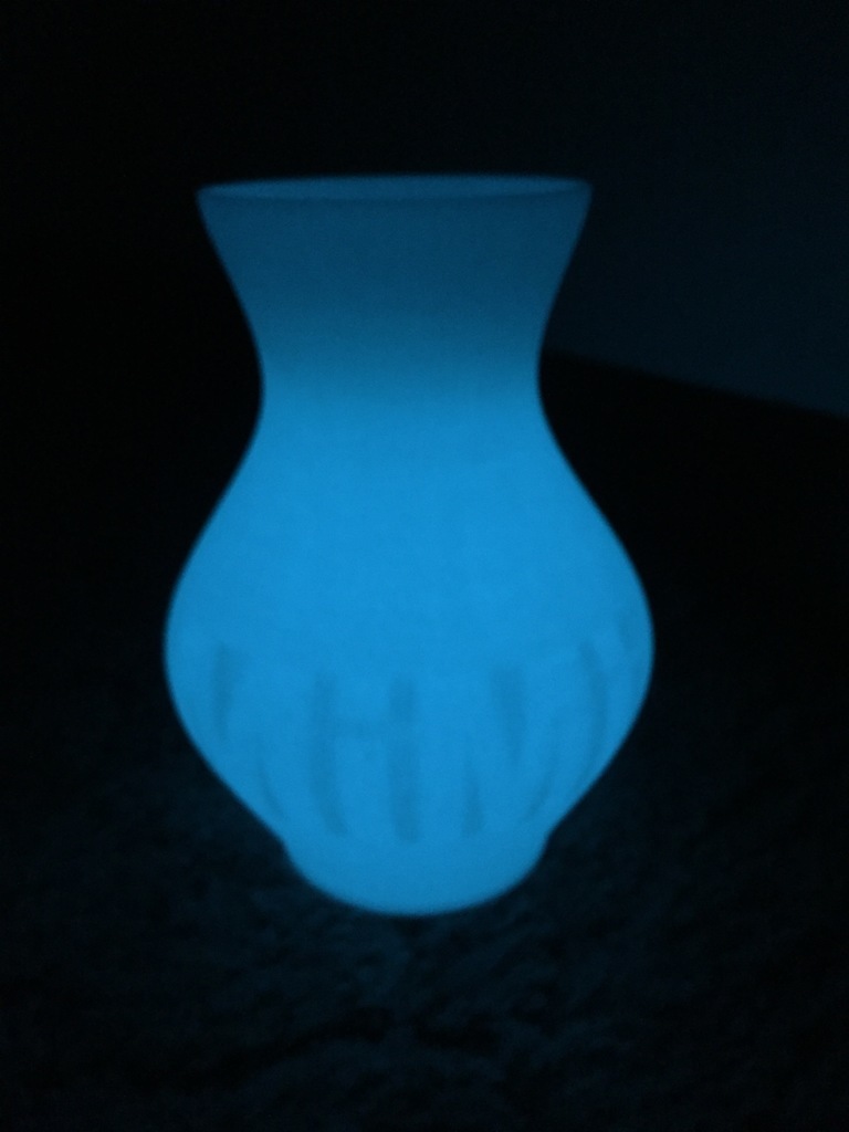 Free 3D file Smooth Vase・3D printable model to download・Cults