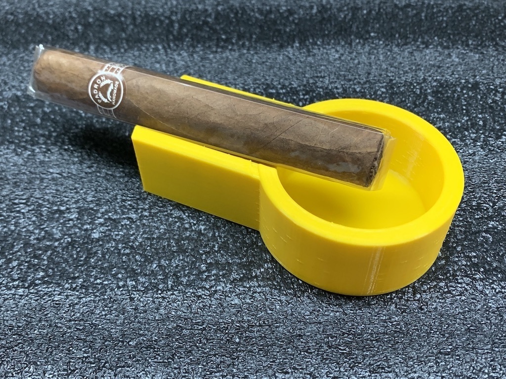 Archivo STL gratis CIGAR ASHTRAY V2 JGU・Modelo de impresión 3D para ...